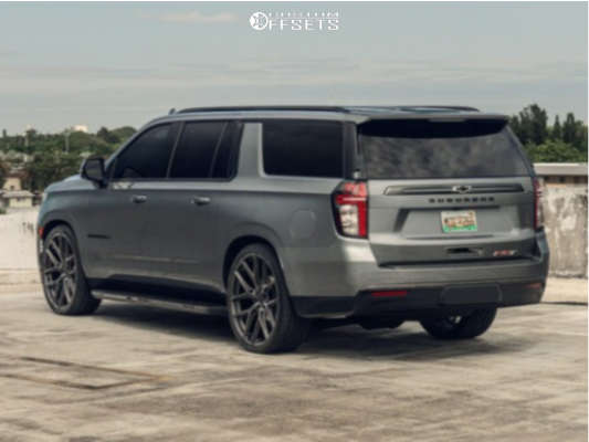 2022 Chevrolet Suburban with 26x10 35 Vossen Hf6-4 and 295/30R26 Atlas ...
