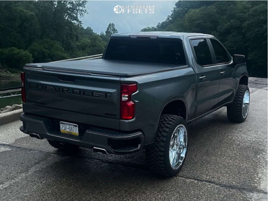 2021 Chevrolet Silverado 1500 with 24x12 -44 TIS 544C and 35/12.5R24 ...