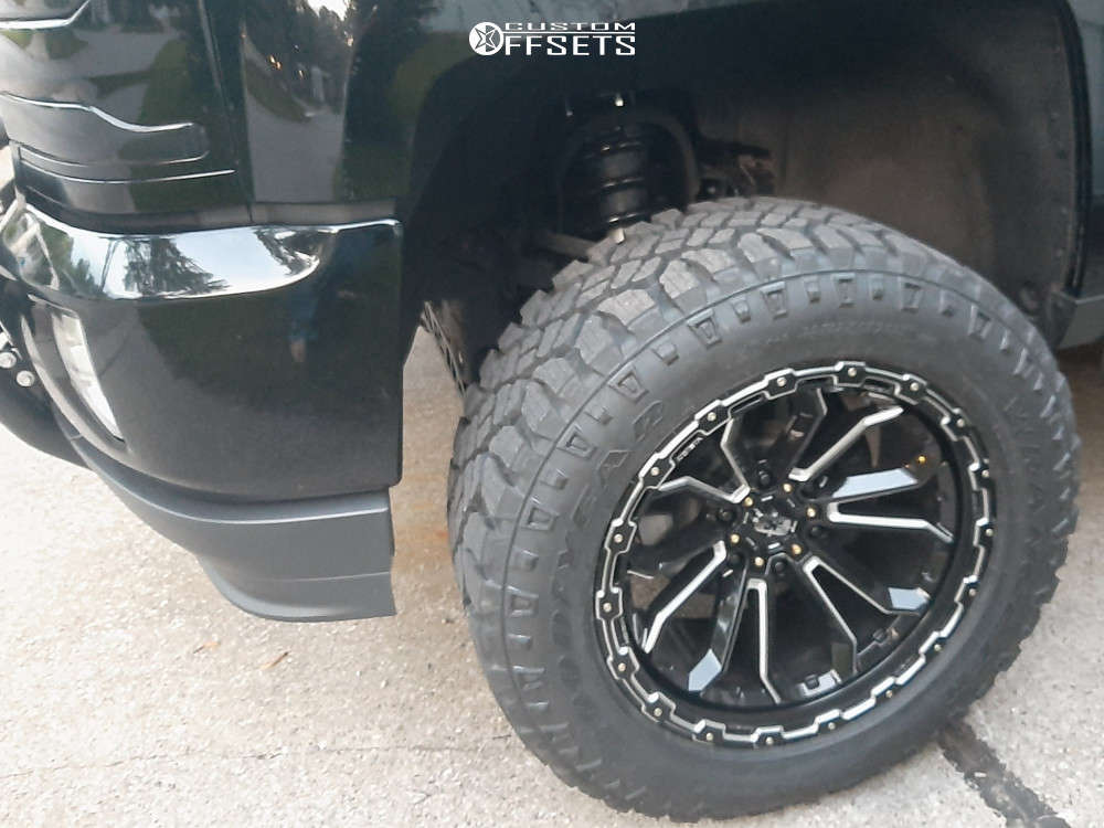 2019 Chevrolet Silverado 1500 with 20x10 -25 Vision Korupt and 33/12 ...