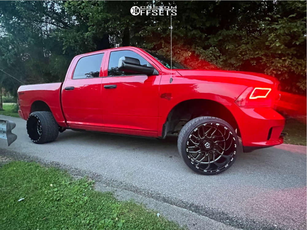 2016 Ram 1500 with 22x14 -76 TIS 544bm and 335/25R22 Toyo Tires Proxes ...