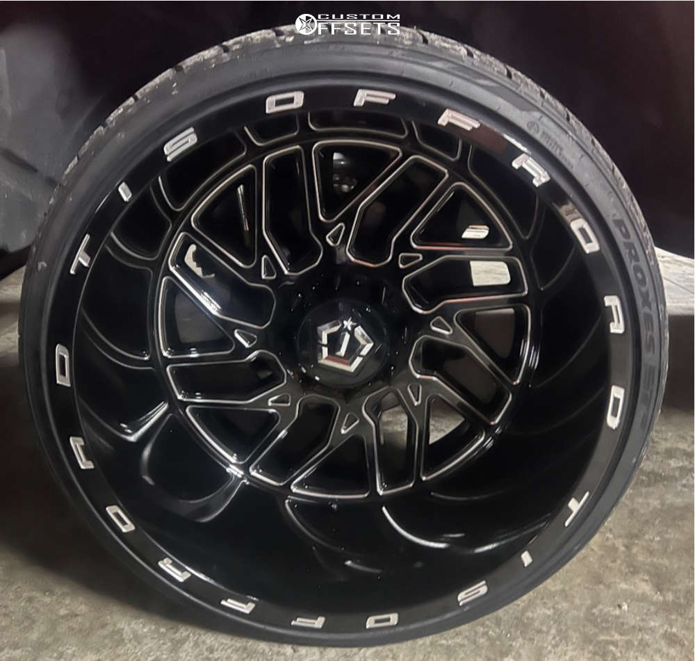 2016 Ram 1500 with 22x14 -76 TIS 544bm and 335/25R22 Toyo Tires Proxes ...