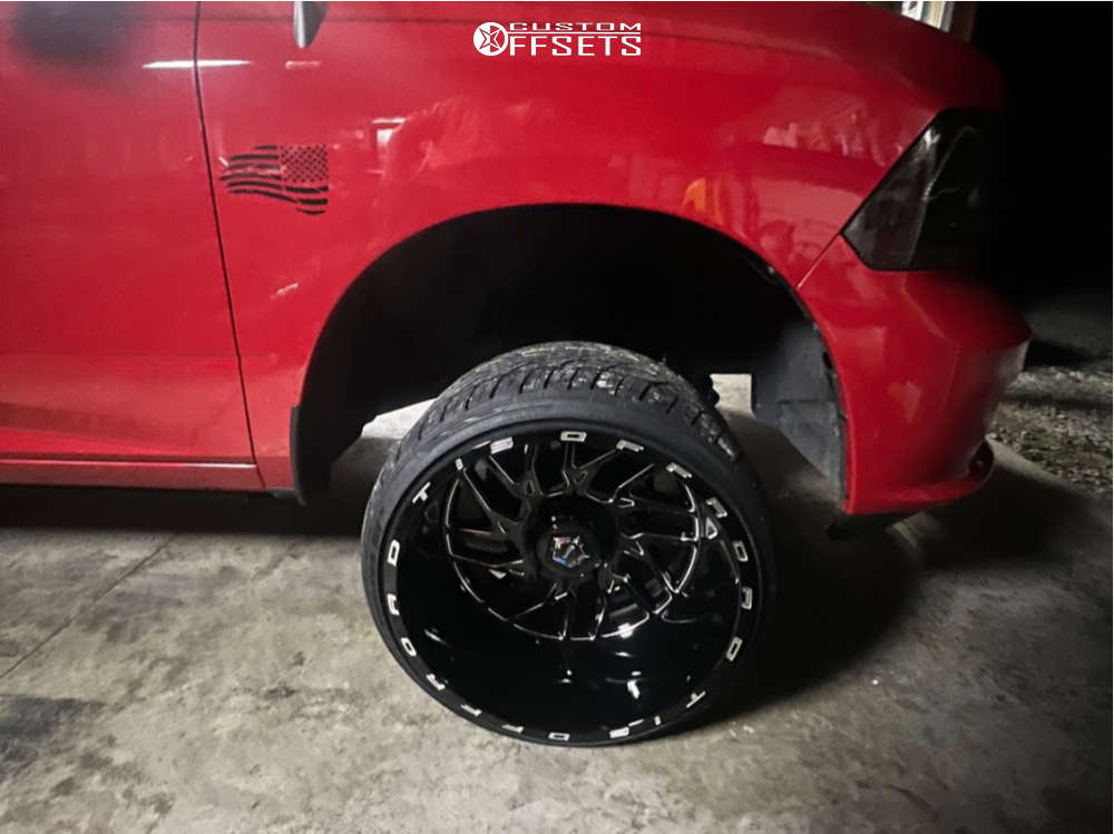 2016 Ram 1500 with 22x14 -76 TIS 544bm and 335/25R22 Toyo Tires Proxes ...