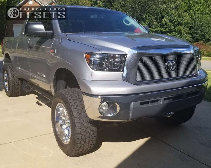2009 Toyota Tundra with 20x10 -19 Hostile Stryker and 35/12.5R20 Toyo ...