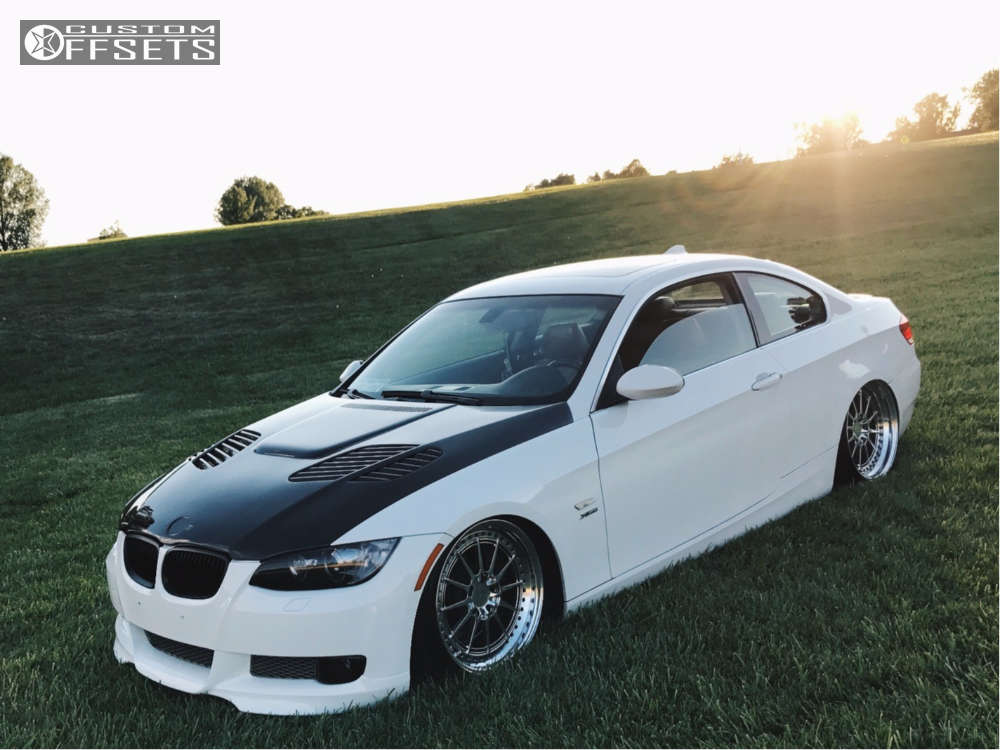 2010 BMW 335i XDrive with 19x9 40 Heritage Hokkaido and 235/35R19 ...