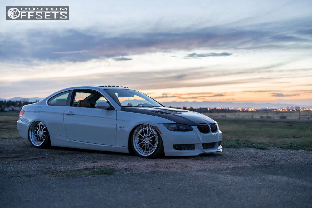 2010 BMW 335i XDrive with 19x9 40 Heritage Hokkaido and 235/35R19 ...