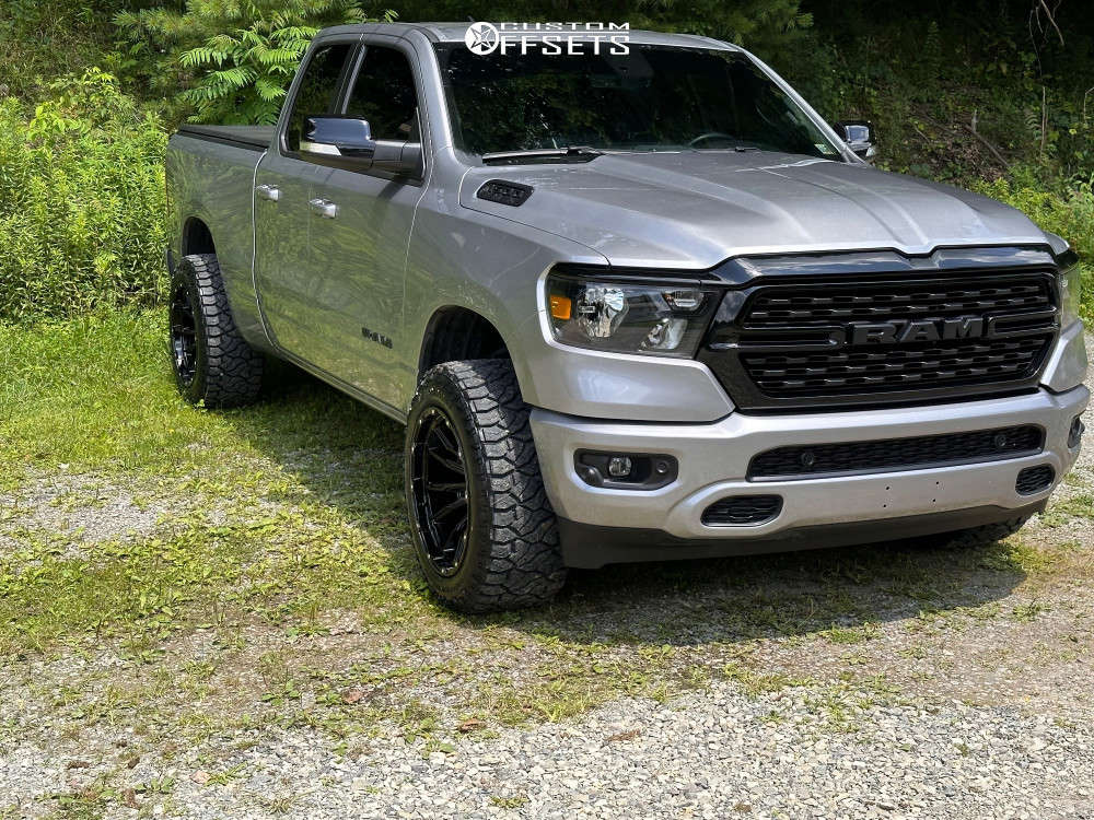 2022 Ram 1500 with 20x12 -44 Anthem Off-Road Talon and 33/12.5R20 Venom ...