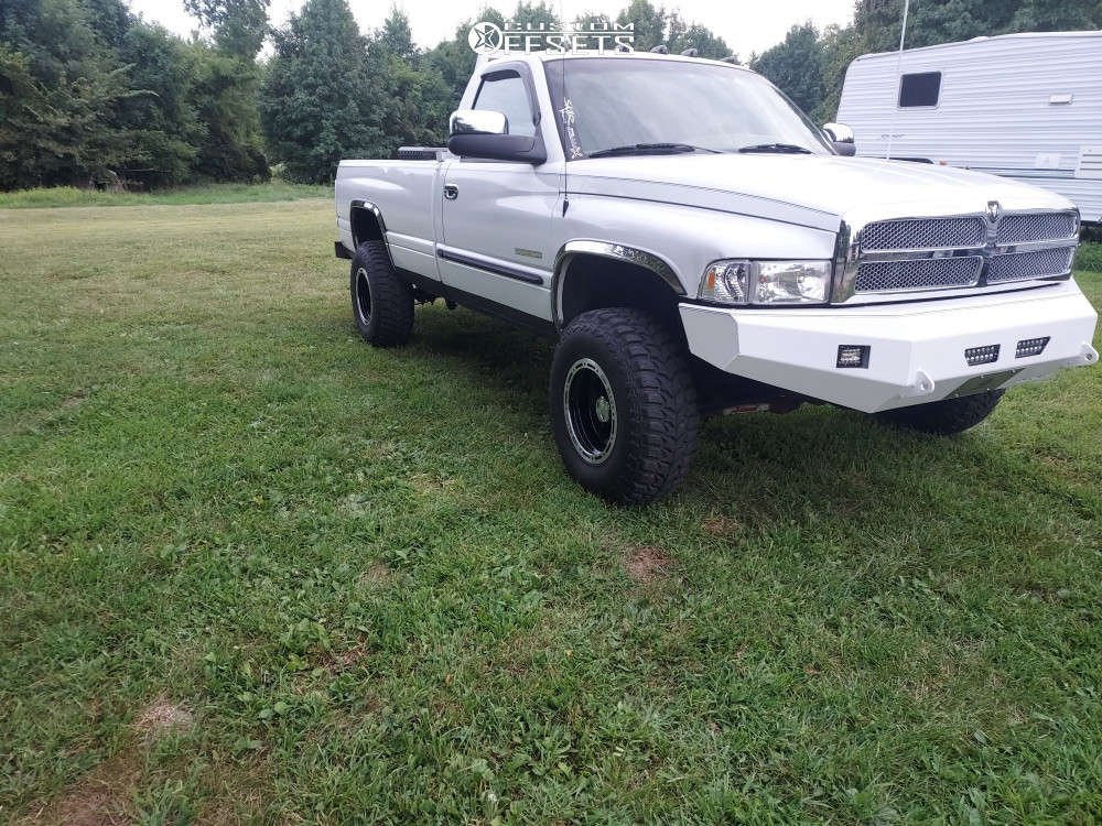 2000 Dodge Ram 1500 with 16x10 -38 Alloy Ion Style 174 and 285/75R16 ...
