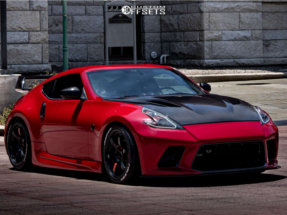 2010 Nissan 370Z with 19x9.5 25 Gram Lights 57dr and 255/40R19 Falken ...
