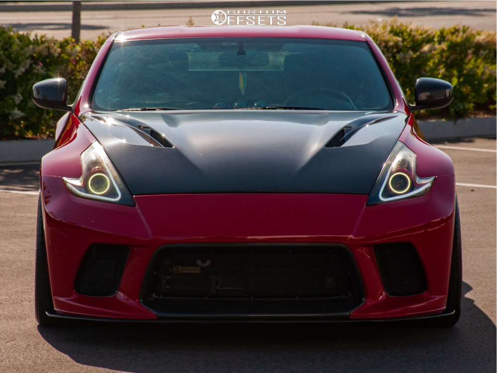 2010 Nissan 370Z with 19x9.5 25 Gram Lights 57dr and 255/40R19 Falken ...