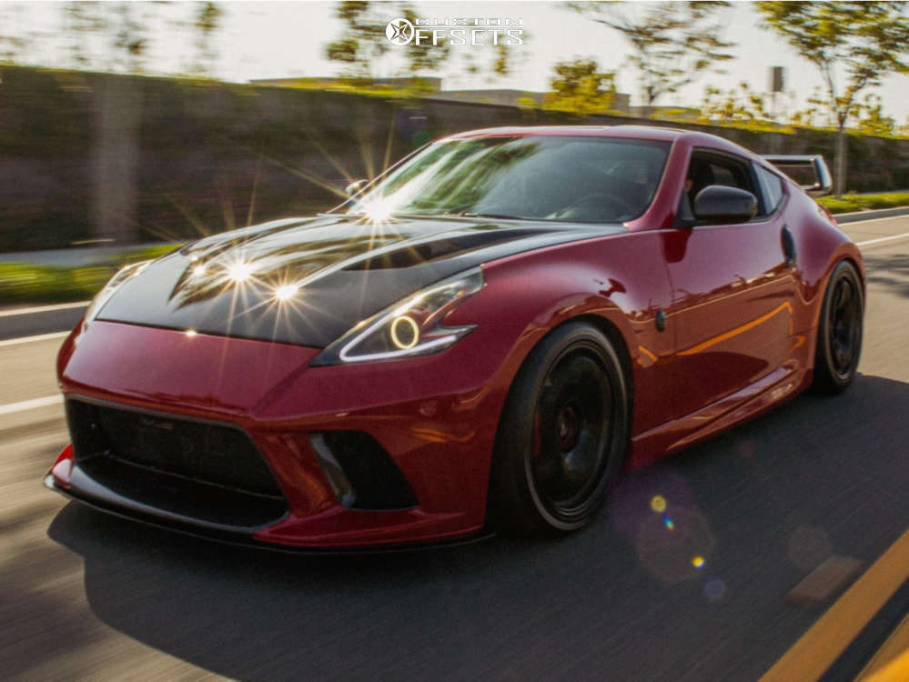 2010 Nissan 370Z with 19x9.5 25 Gram Lights 57dr and 255/40R19 Falken ...