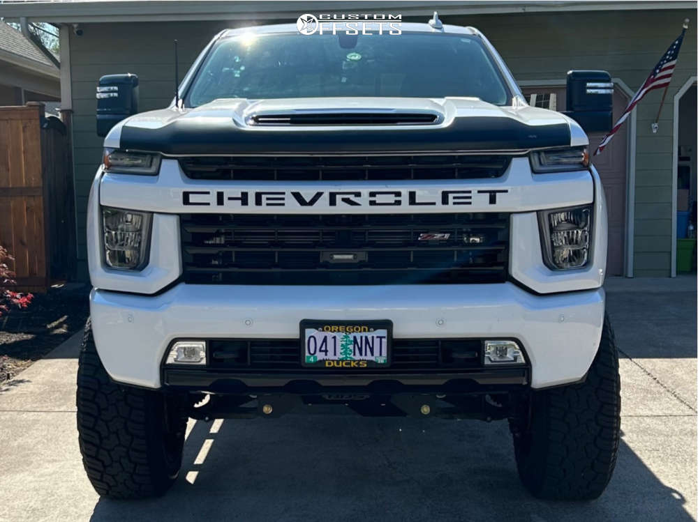 2022 Chevrolet Silverado 3500 HD with 22x12 -44 Cali Offroad Twisted ...