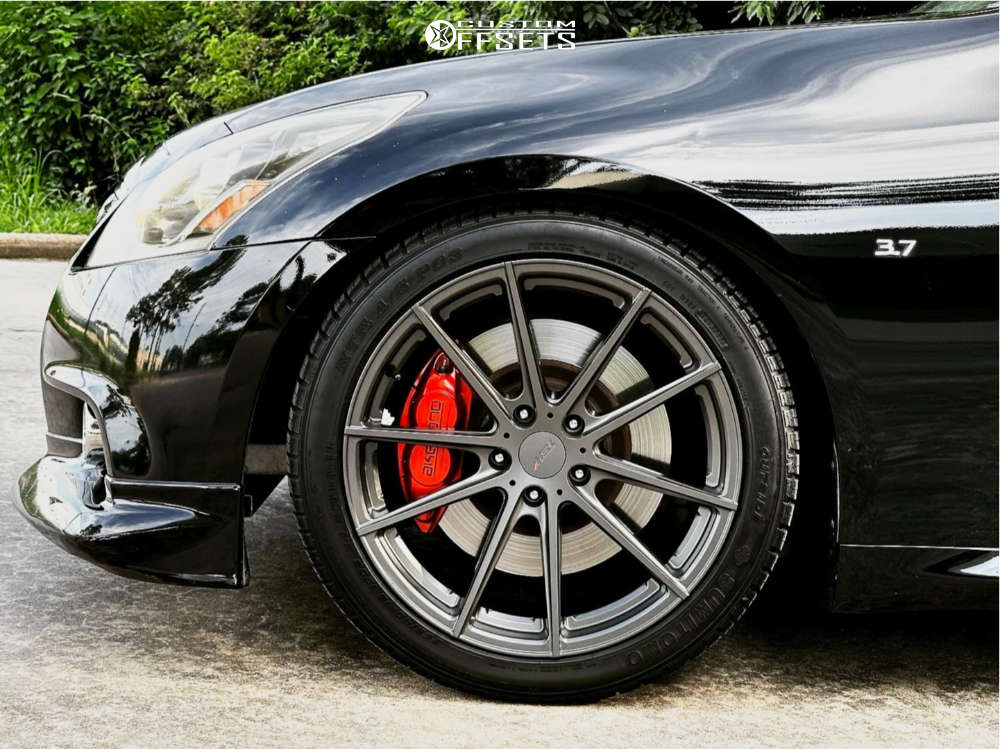 2012 INFINITI G37 with 19x9 30 TSW Bathurst and 255/40R19 Sumitomo Htr ...