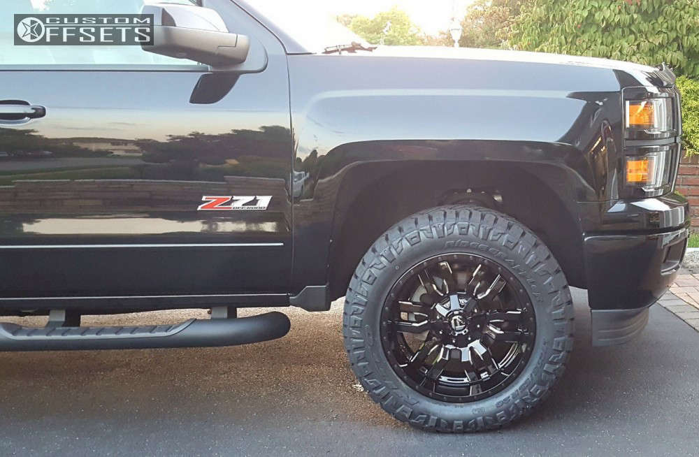 2015 Chevrolet Silverado 1500 with 20x10 -18 Fuel Sledge and 295/55R20 ...