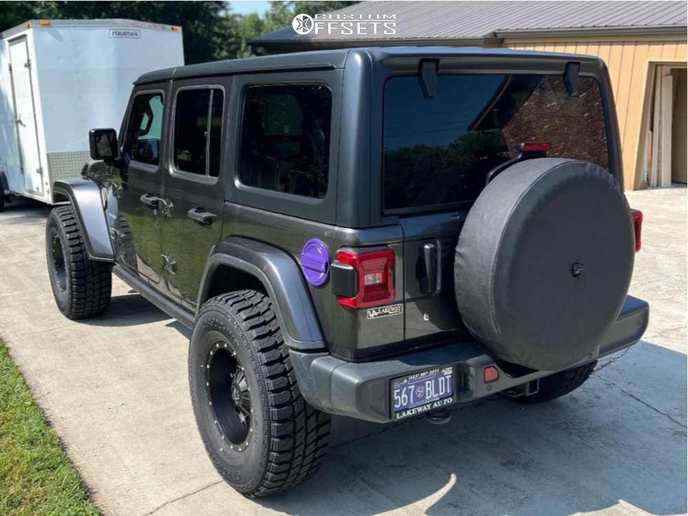 2018 Jeep Wrangler with 17x9 -12 TIS 549b and 35/12.5R17 Gladiator ...