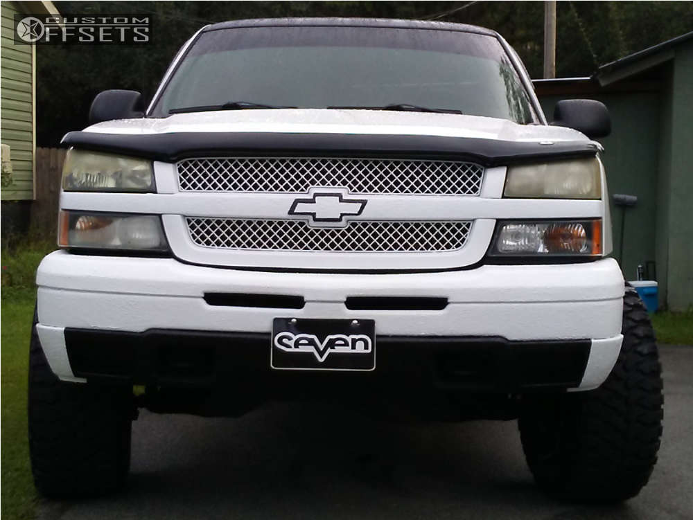 2005 Chevrolet Silverado 1500 with 20x12 -44 Moto Metal Mo962 and 35/12 ...
