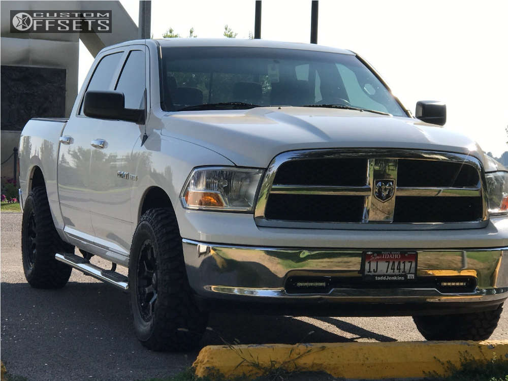 2009 Dodge Ram 1500 with 17x9 -12 Helo He878 and 285/70R17 Radar ...