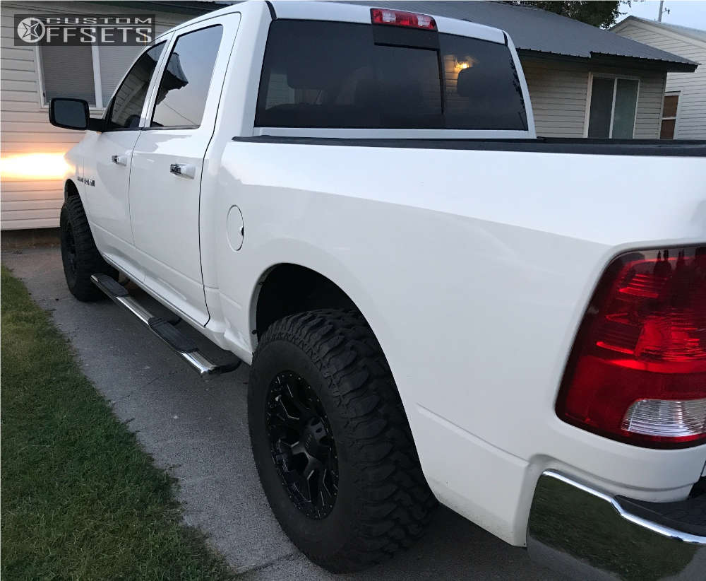 2009 Dodge Ram 1500 with 17x9 -12 Helo He878 and 285/70R17 Radar ...