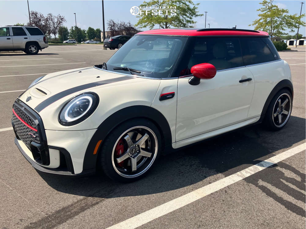2023 Mini Cooper with 18x8.5 42 F1R Fc5 and 225/40R18 Nitto Neo Gen and ...