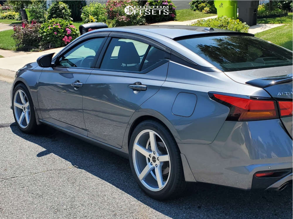 2020 Nissan Altima with 19x8.5 35 Vors Tr5 and 245/45R19 Hankook Ventus ...