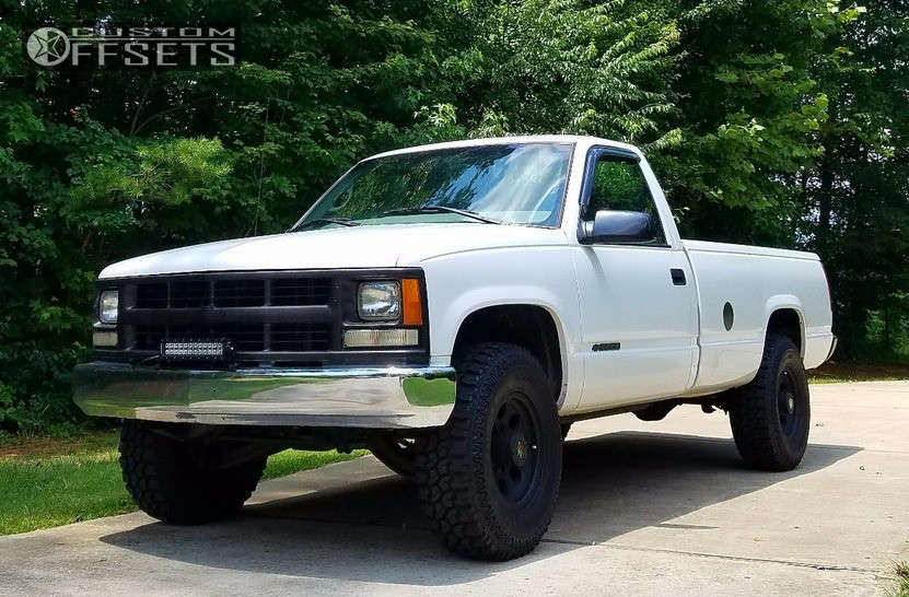 2000 Chevrolet C2500 with 16x8 Pro Comp Series 69 and 285/75R16 ...