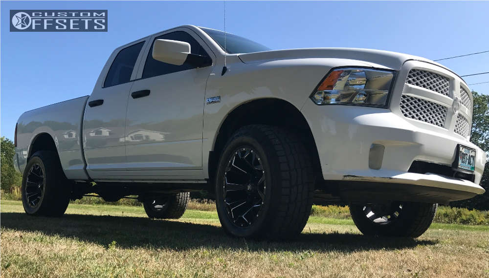 2015 Ram 1500 with 20x10 -18 Fuel Assault and 35/12.5R20 Crosswind A/t ...