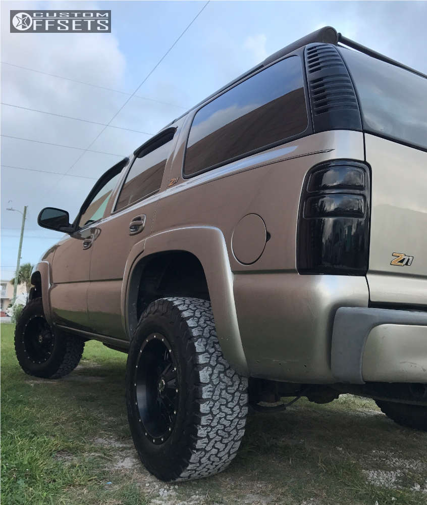 2002 Chevrolet Tahoe with 17x9 -12 Dropstars 645b and 265/70R17 ...