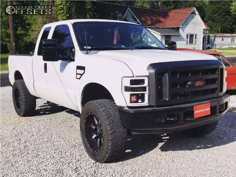 2008 Ford F-250 Super Duty with 18x12 -44 Fuel Maverick and 305/60R18 ...