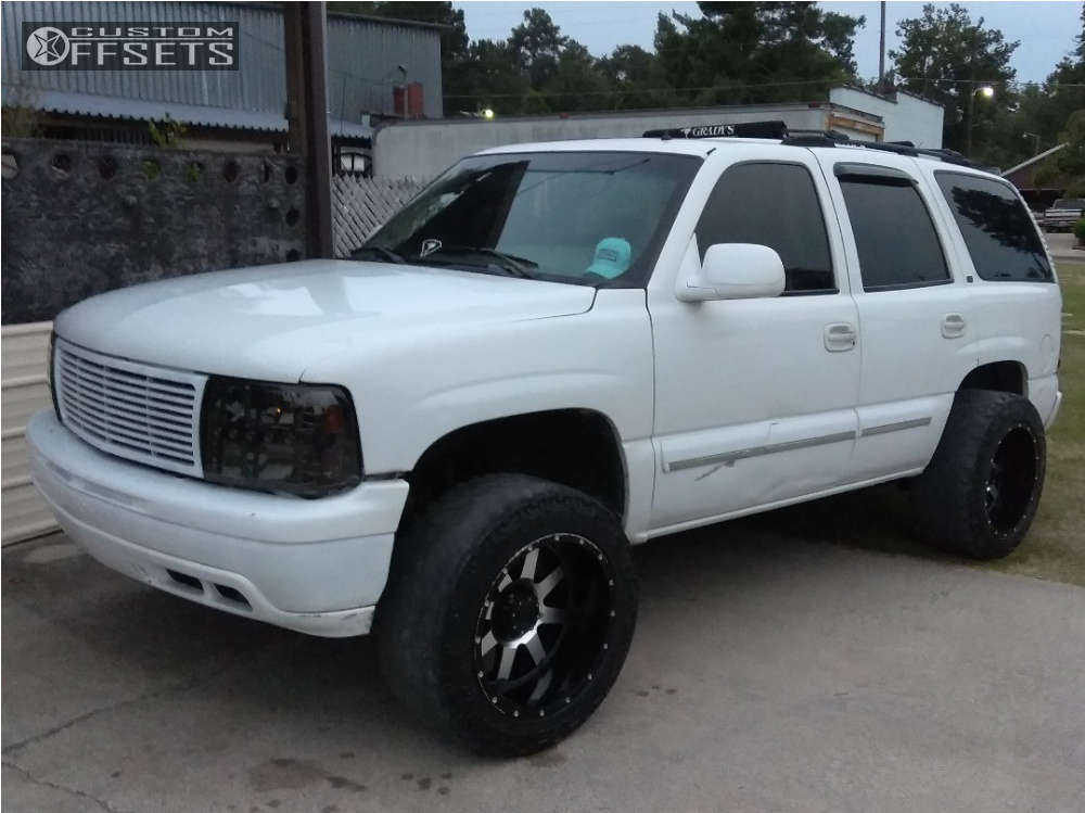 2002 Chevrolet Tahoe with 20x12 -44 Gear Off-Road Big Block and 33/12 ...