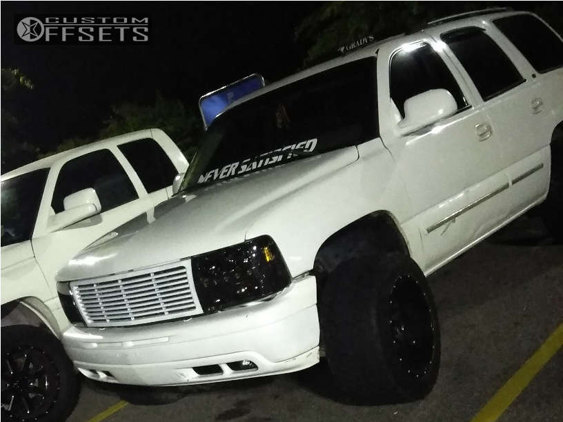 2002 Chevrolet Tahoe with 20x12 -44 Gear Off-Road Big Block and 33/12 ...