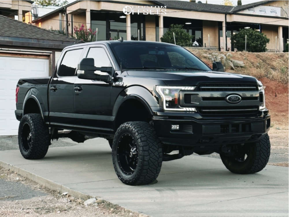 2019 Ford F-150 with 20x12 -44 Moto Metal MO970 and 35/13.5R20 Nitto ...