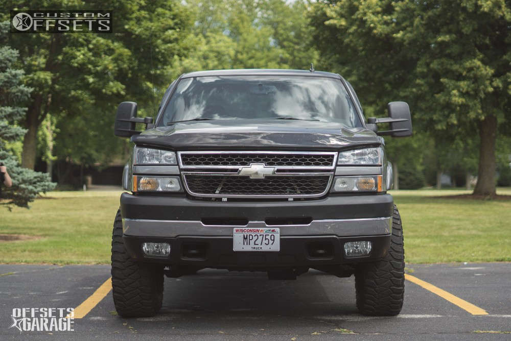 2006 Chevrolet Silverado 2500 HD with 17x9 -12 XD Xd795 and 315/70R17 ...