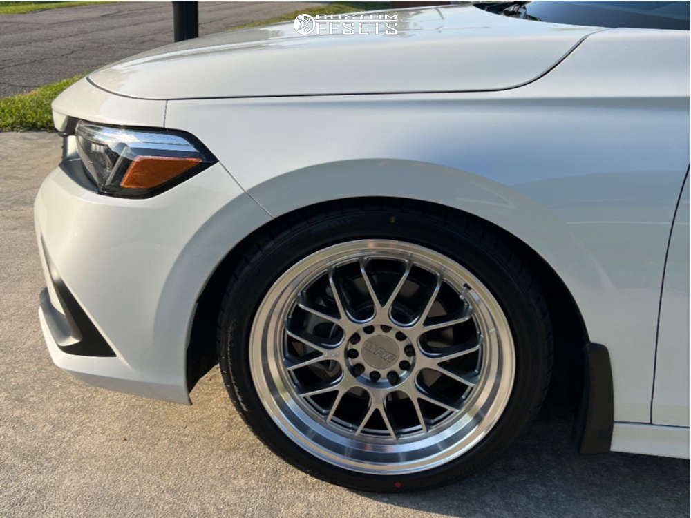 2023 Honda Civic with 18x8.5 42 F1R F21 and 235/40R18 Vercelli Strada ...