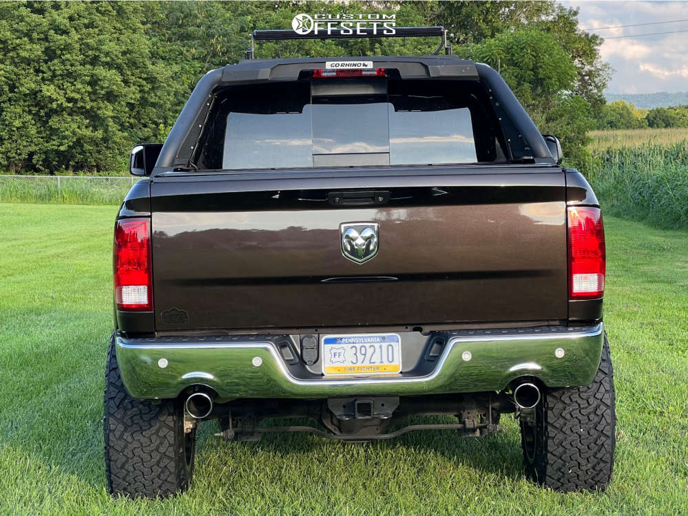 2017 Ram 1500 with 20x12 -51 Vision Spyder and 35/12.5R20 Venom Power ...