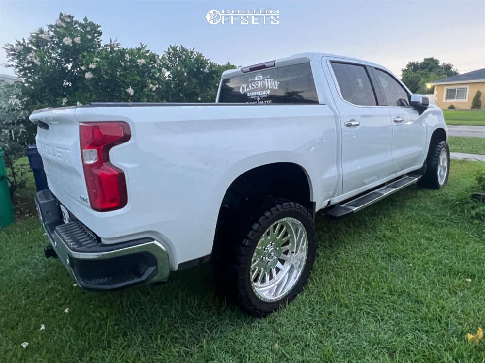 2022 Chevrolet Silverado 1500 with 22x10 -25 American Force Atom Ss and 33/12.5R22 Kenda Klever ...