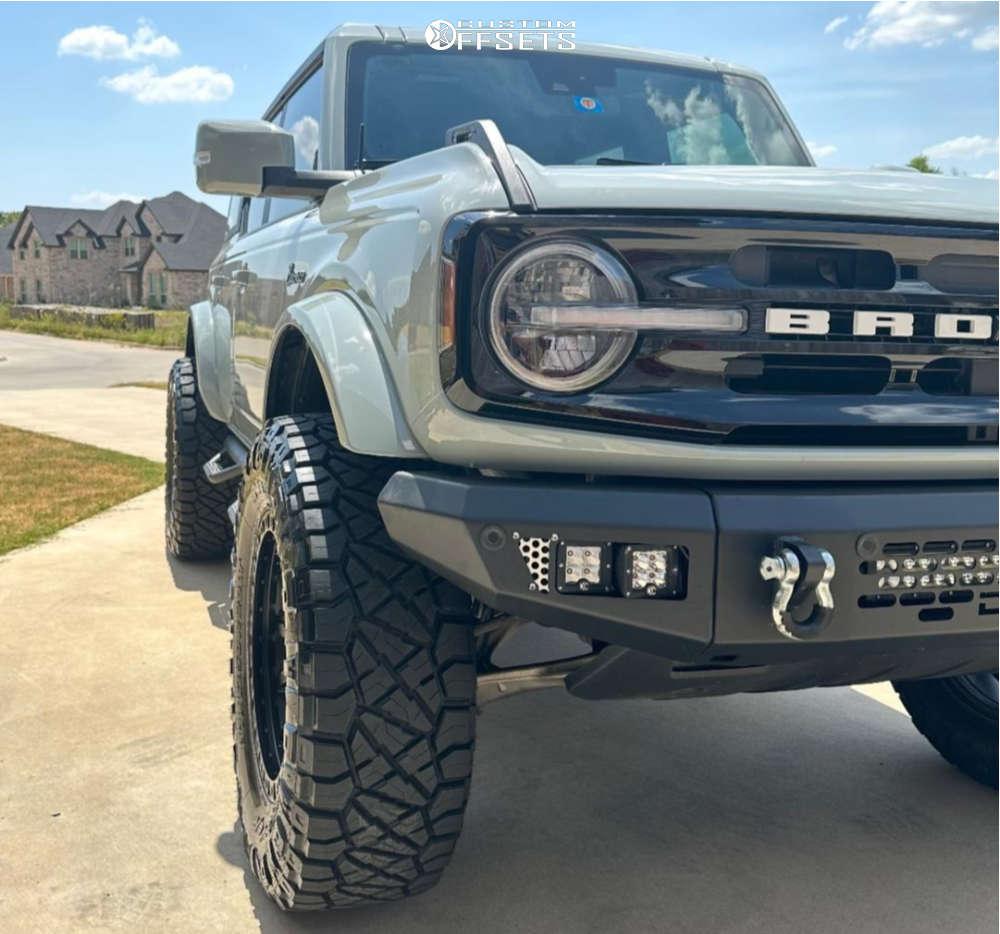 2022 Ford Bronco with 20x9 0 Lock Offroad Wheels Lunatic and 37/12.5R20 ...
