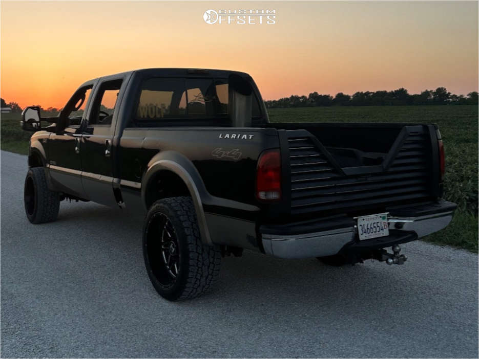 2003 Ford F-250 Super Duty with 22x12 -44 Hostile Sprocket and 33/12 ...