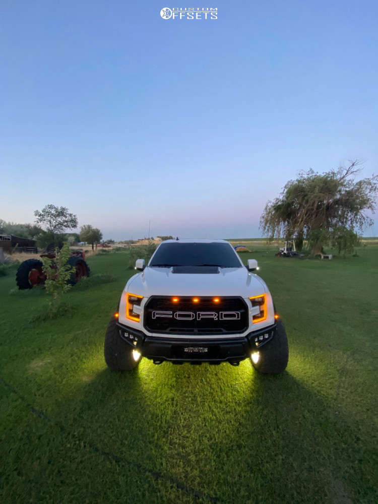 2019 Ford F-150 with 24x14 -90 American Force Genesis Cc and 35/13.5R24 ...