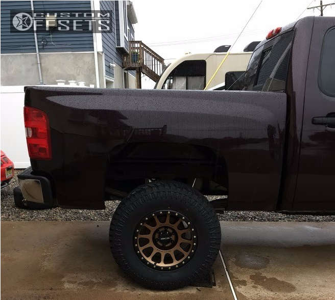 2008 Chevrolet Silverado 1500 with 18x9 -12 Method NV and 35/12.5R18 ...