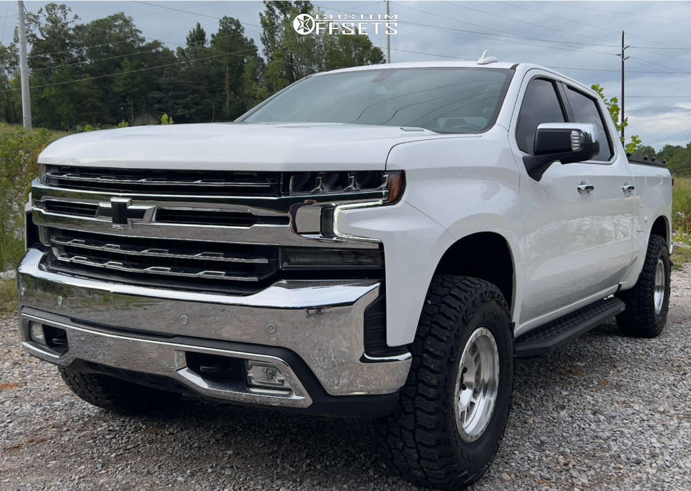 2021 Chevrolet Silverado 1500 with 17x9 -12 Raceline Ryno and 315/70R17 ...
