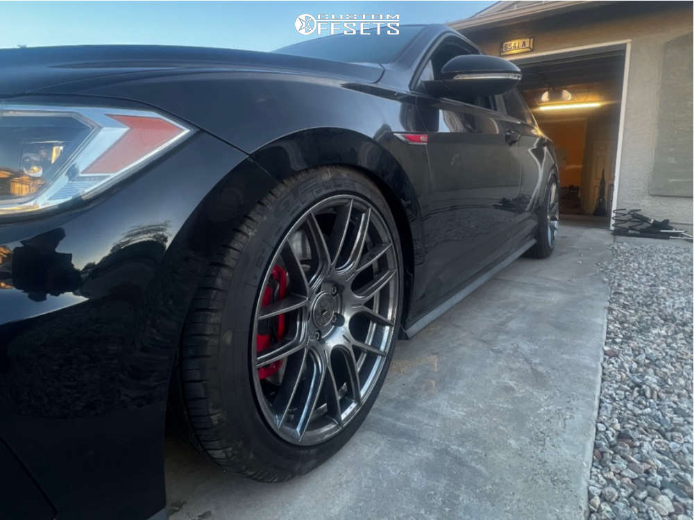 2019 Volkswagen Jetta with 18x8.5 35 Aodhan Ah11 and 225/45R18 GT ...