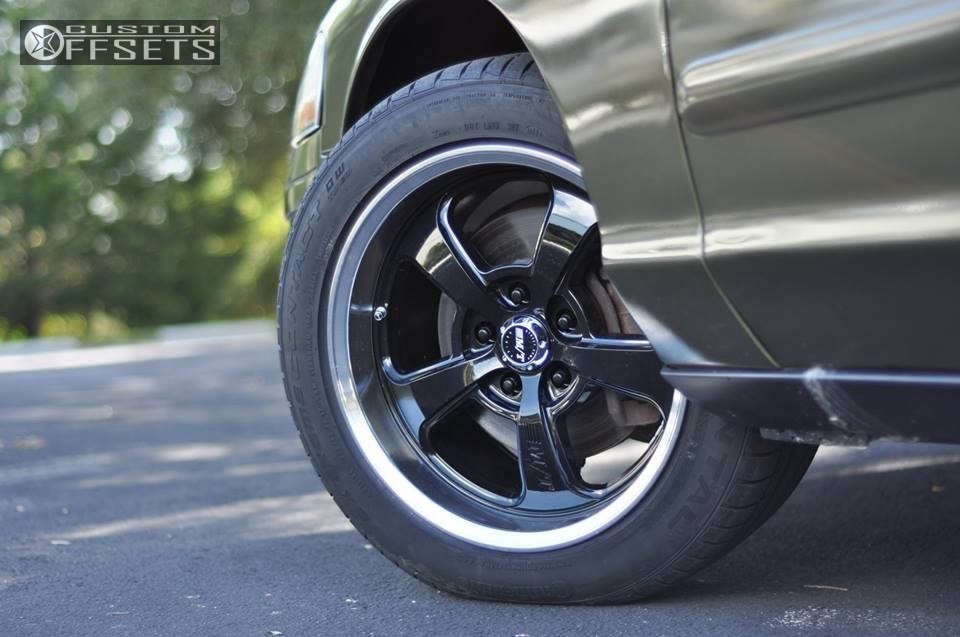 2004 Ford Crown Victoria with 17x9 22 Mickey Thompson Sc-5 and 275 ...