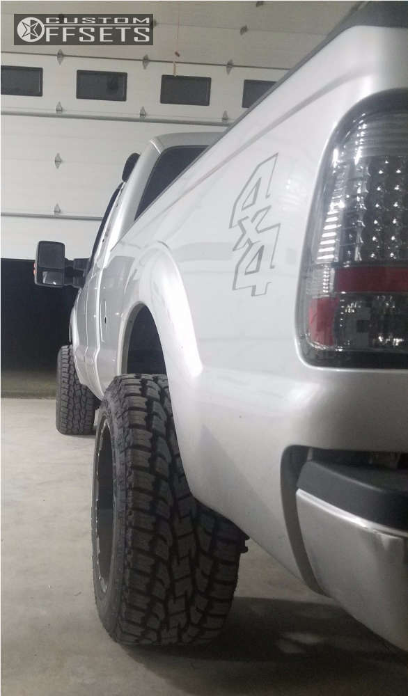 2011 Ford F-250 Super Duty with 20x12 -44 Scorpion Sc10 and 33/12.5R20 ...