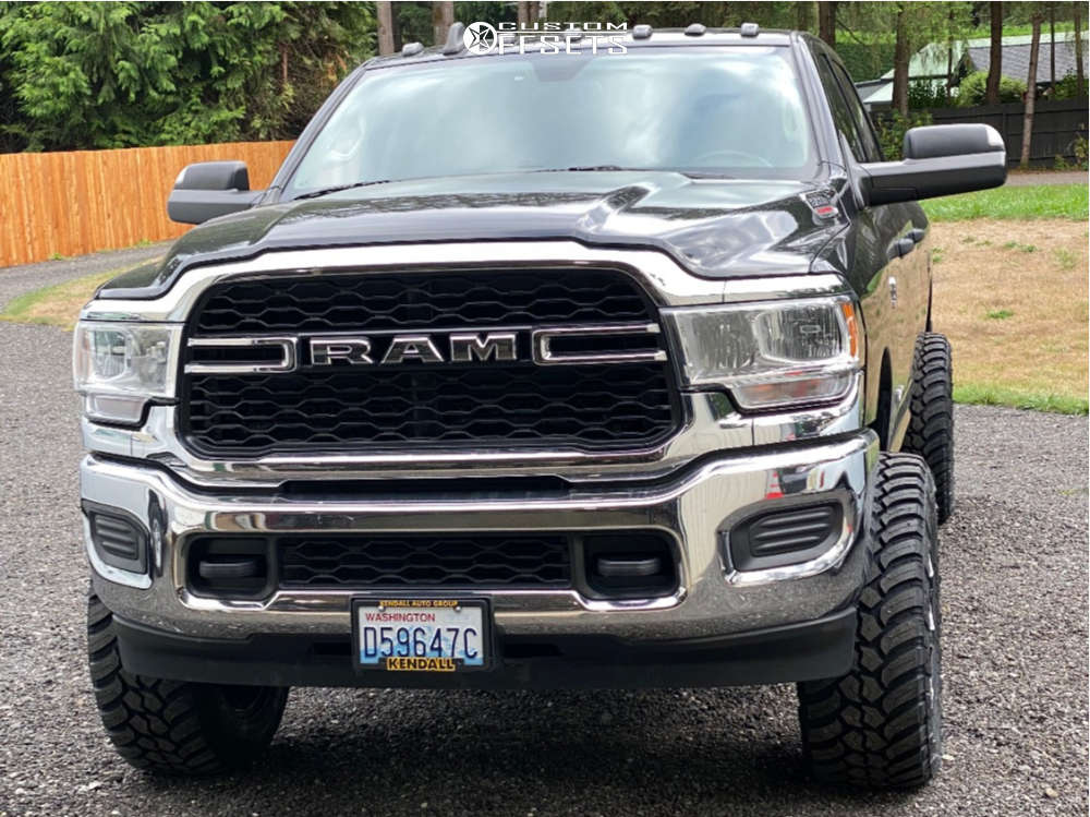 2019 Ram 3500 with 20x10 -18 Fuel Assault D576 and 35/12.5R20 AMP Mud ...