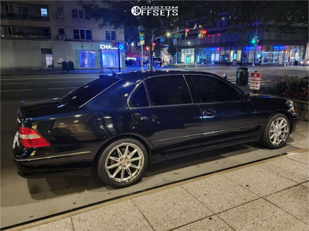 2004 Lexus LS430 with 19x8.5 35 Ferrada Cm2 and 235/40R19 Vercelli ...