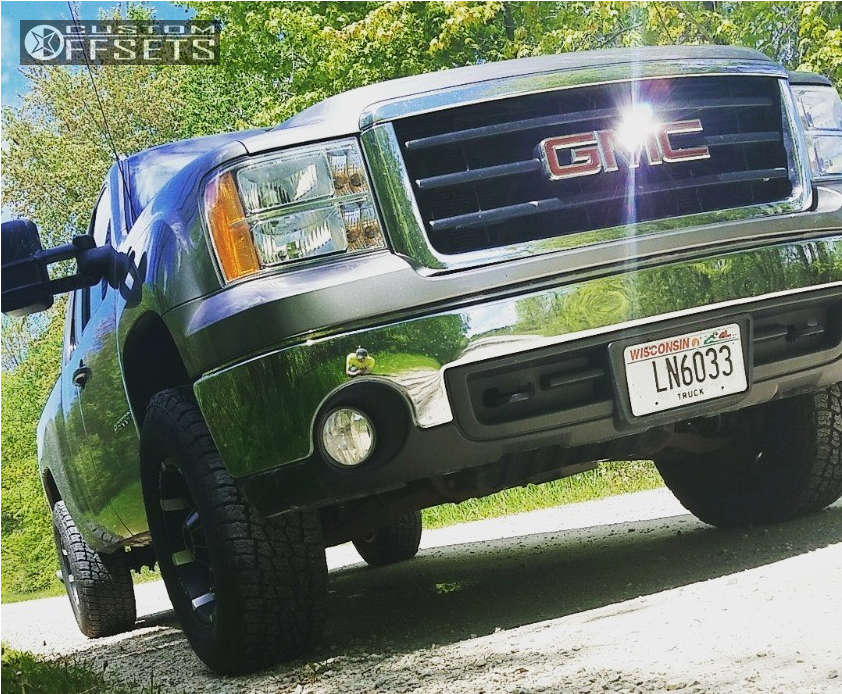2007 GMC Sierra 1500 with 17x9 -12 Red Dirt Road Thunder and 285/70R17 ...
