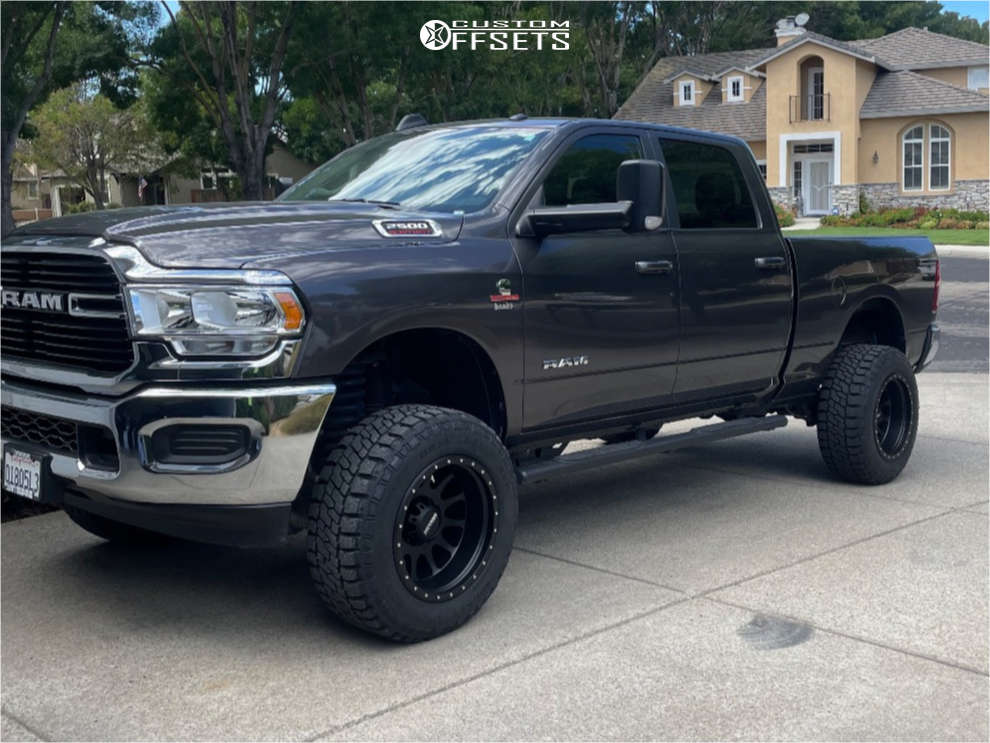 2020 Ram 2500 with 20x12 -52 Method Mr605 and 35/12.5R20 Mickey ...
