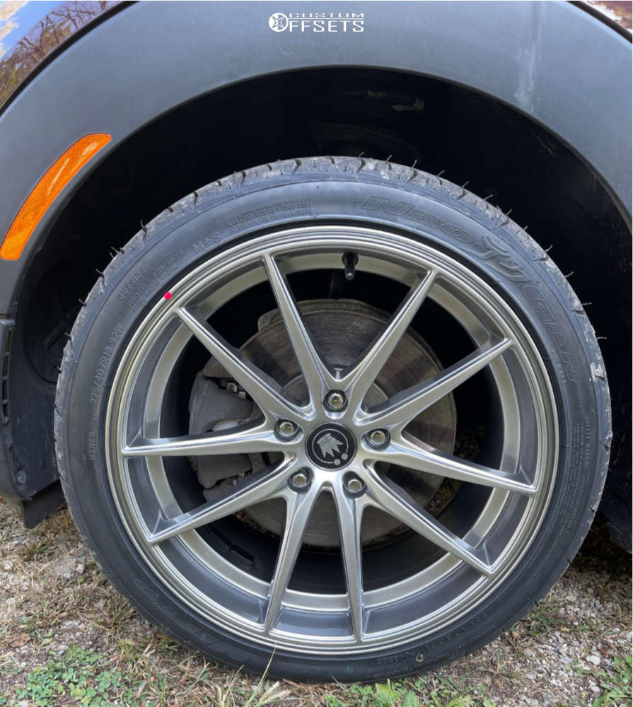 2016 Mini Cooper Clubman with 18x8 45 Konig Oversteer and 225/40R18 ...