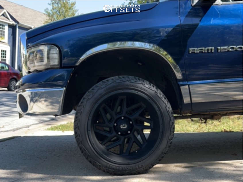 2004 Dodge Ram 1500 with 22x12 -51 Vision Spyder and 33/12.5R22 Venom ...