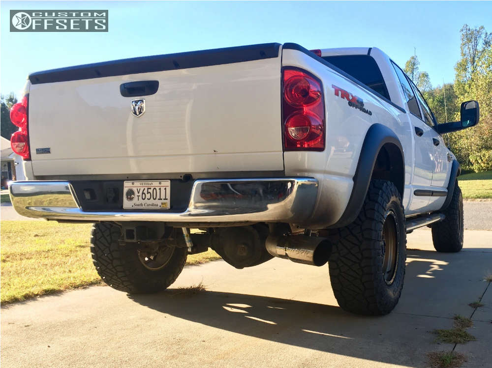 2008 Dodge Ram 2500 with 18x9 -12 Raceline Defender and 35/12.5R18 ...