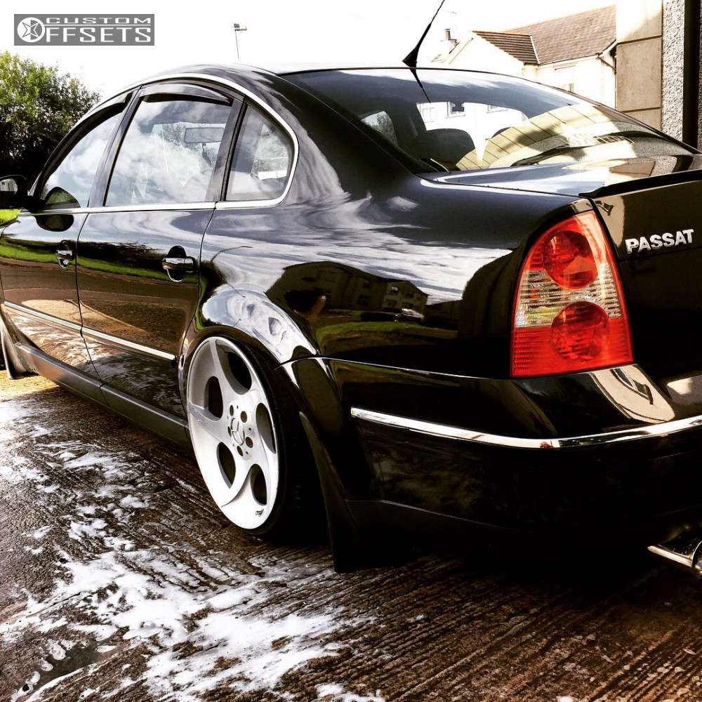 2005 Volkswagen Passat with 18x8.5 40 Ronal and 215/35R18 Continental ...